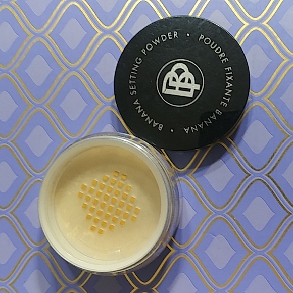 Bellapierre | Makeup | Pick 5 For 25 Bellapierre Banana Setting Powder ...